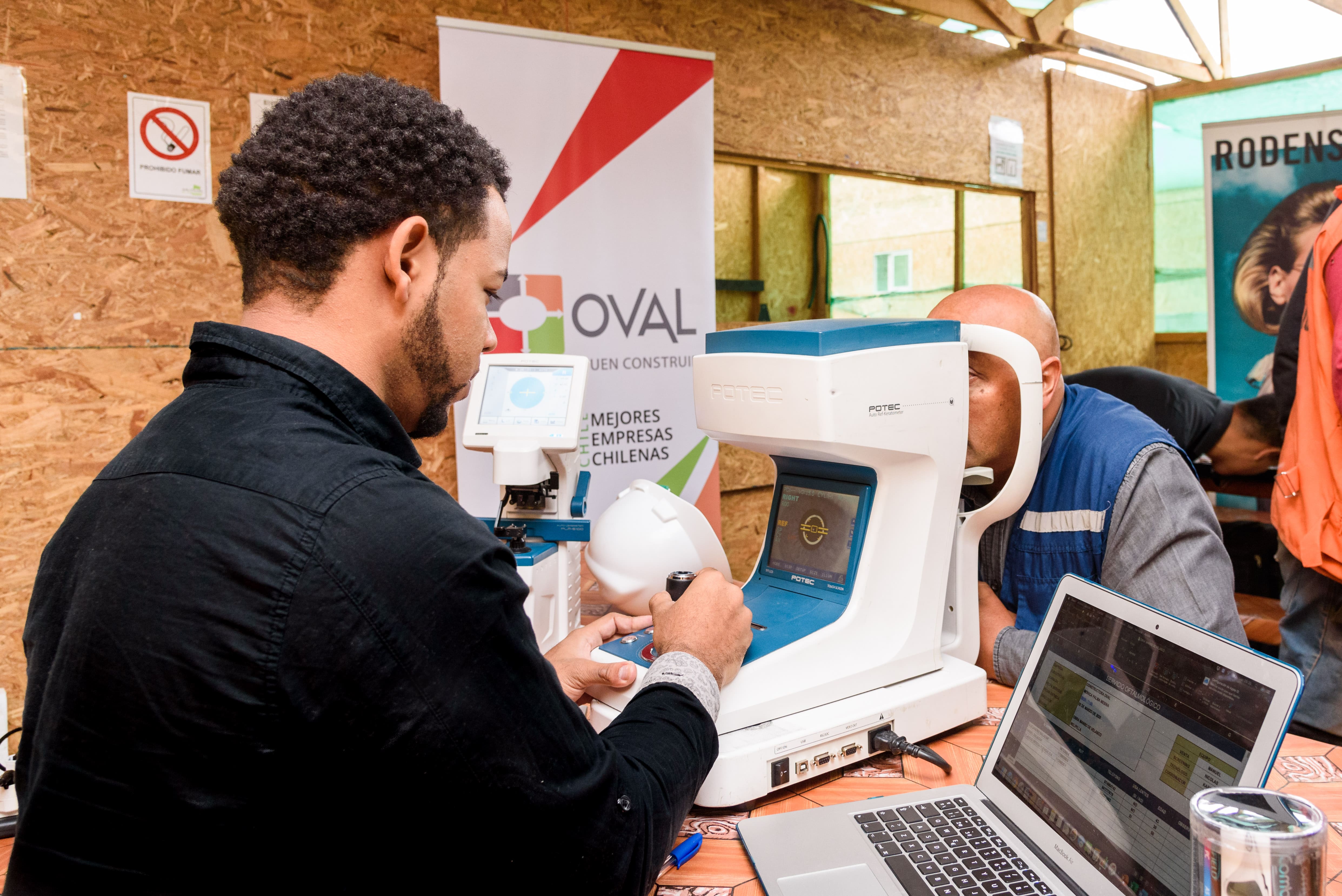 Obra Manso de Velasco recibe primera visita del “operativo oftalmológico” de OVAL - Constructora ...